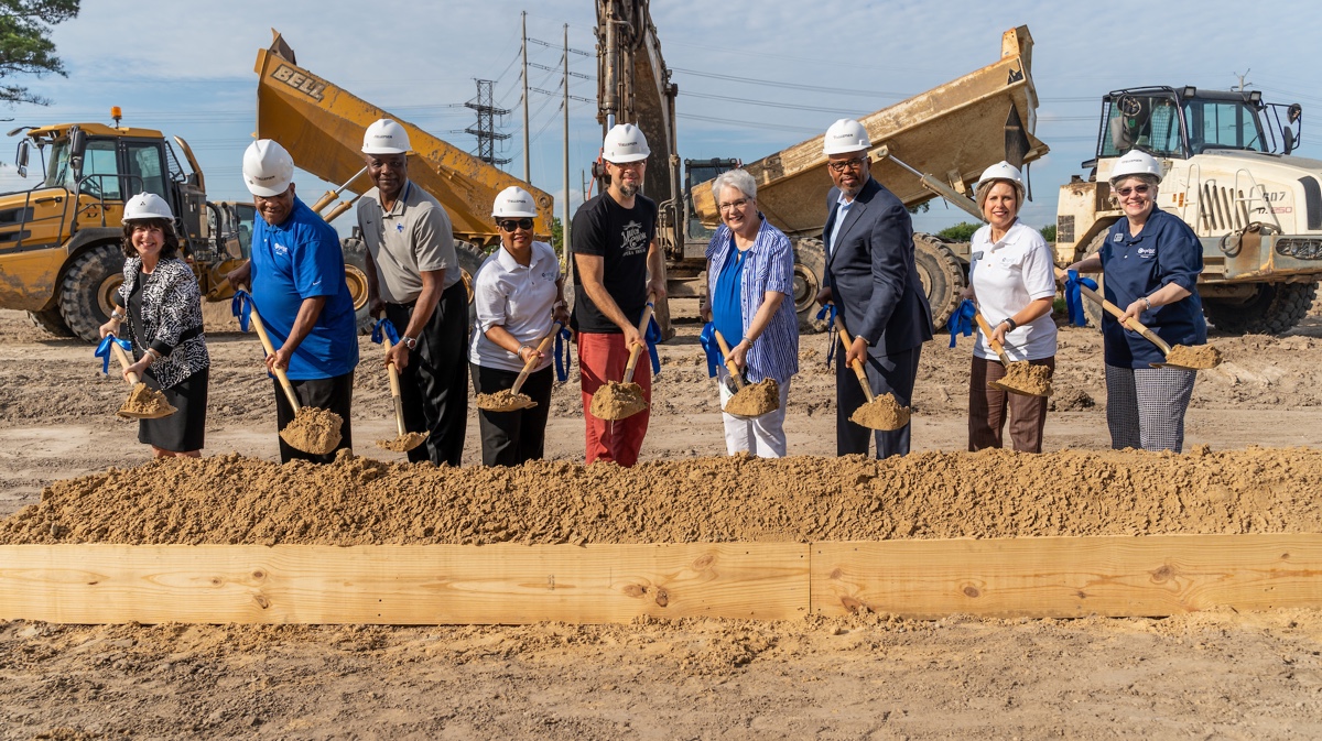 SISD Breaks Ground On Dekaney High School Ninth-Grade Center